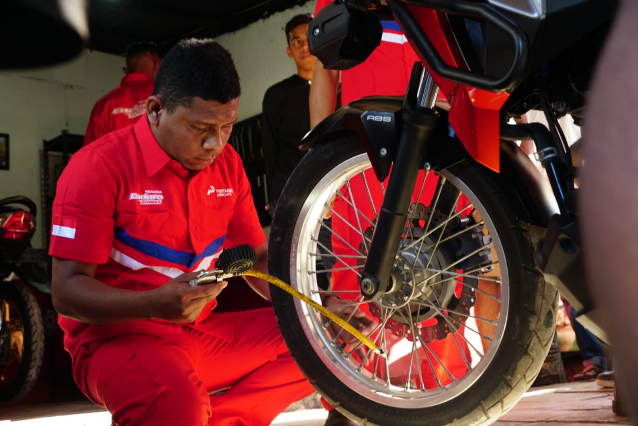 CSV Enduro Student Program Pertamina Lubricants, Tumbuh dan ...