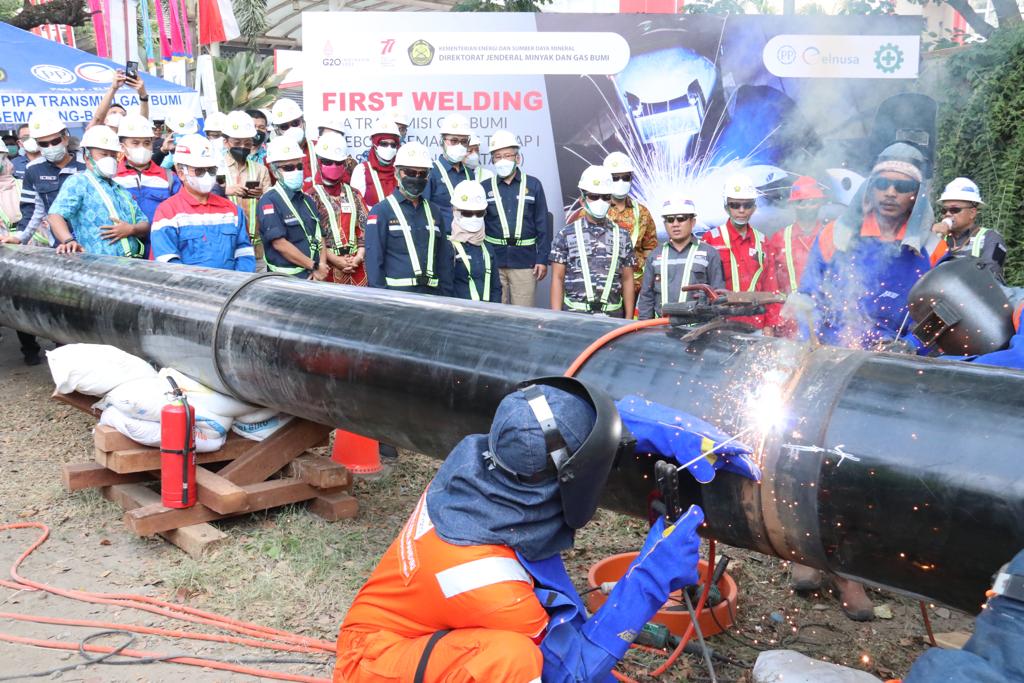 CISEM Project Enters Semarang-Batang Pipe Welding Stage - Dunia Energi