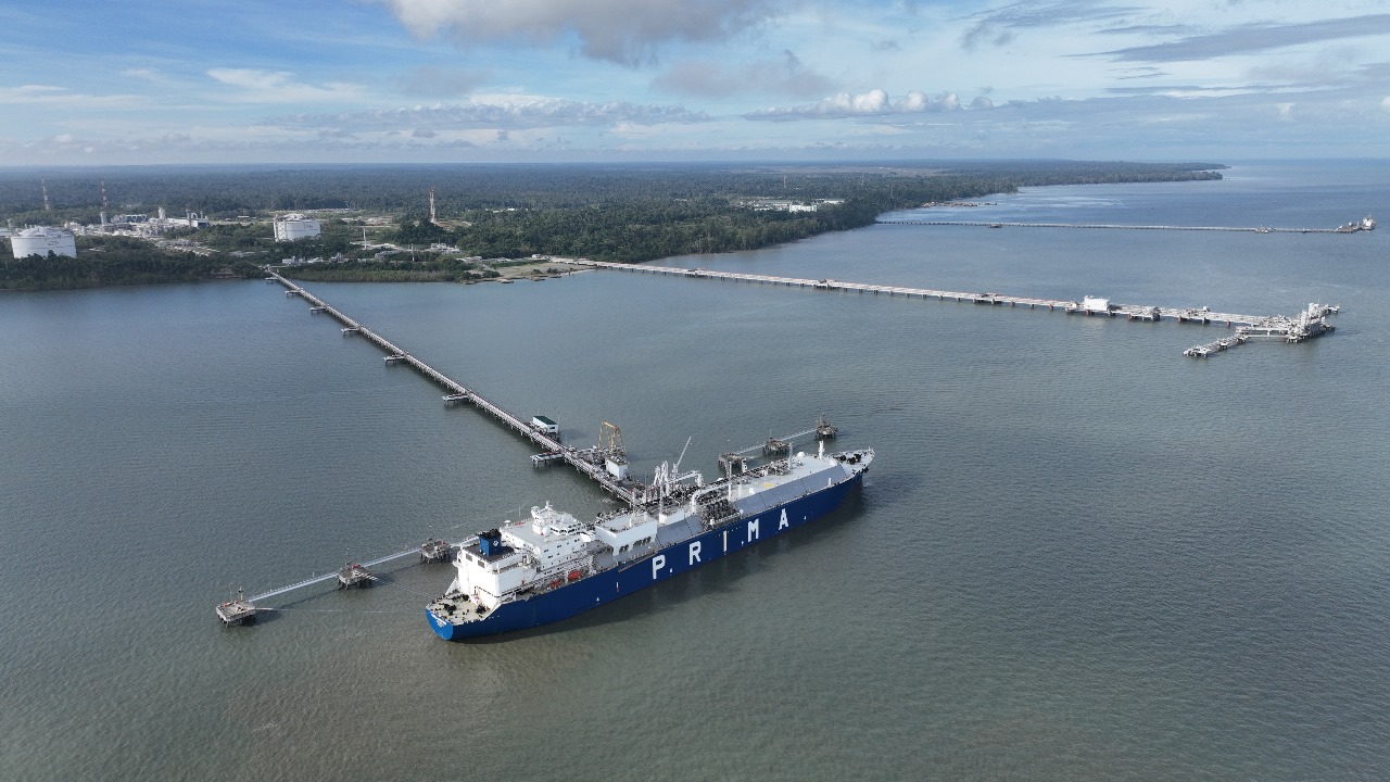 bp Kirim Kargo LNG Pertama dari Tangguh Train 3 ke PLN - Dunia Energi