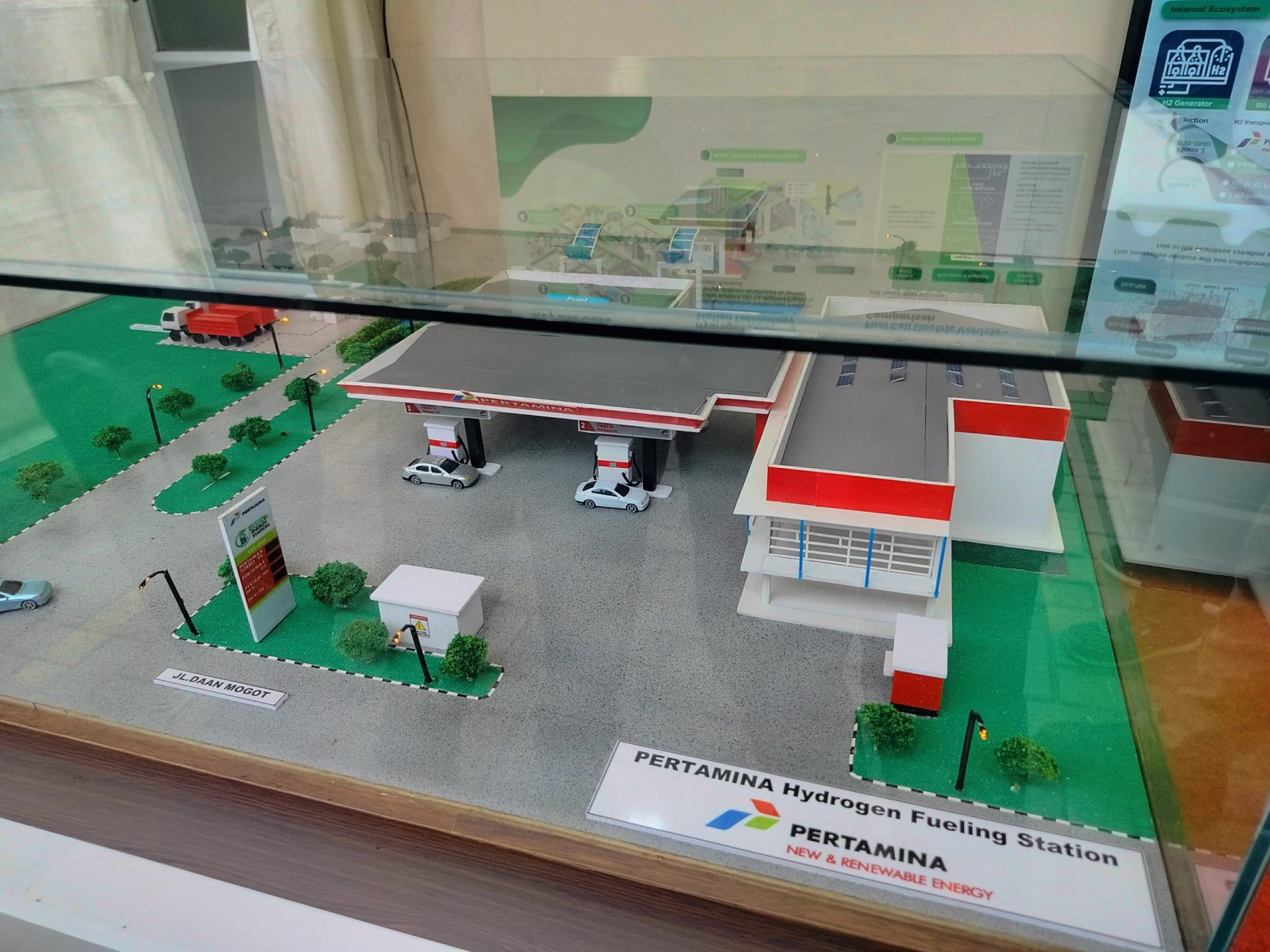 Bangun SPBH, Pertamina Klaim Paling Siap Kembangkan Hidrogen - Dunia Energi