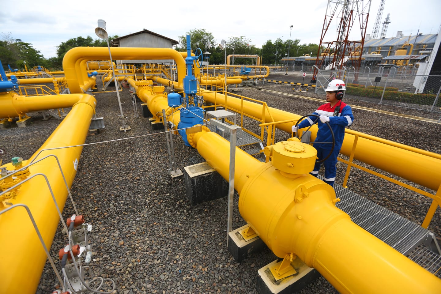 PGN's Role in Increasing Domestic Gas Use - Dunia Energi