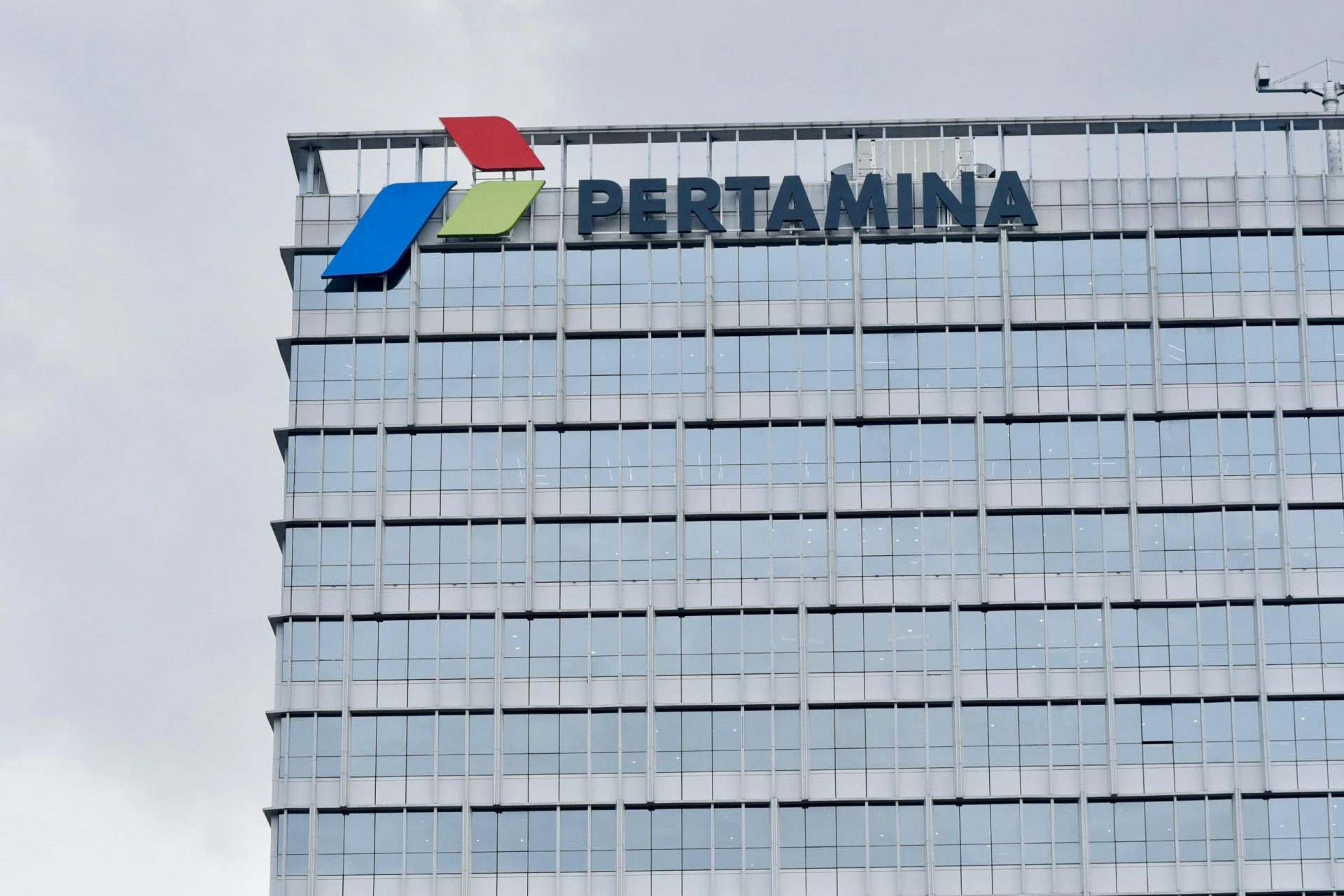 Sepanjang Tahun 2023, Pertamina Setor Rp426 Triliun ke Negara - Dunia ...