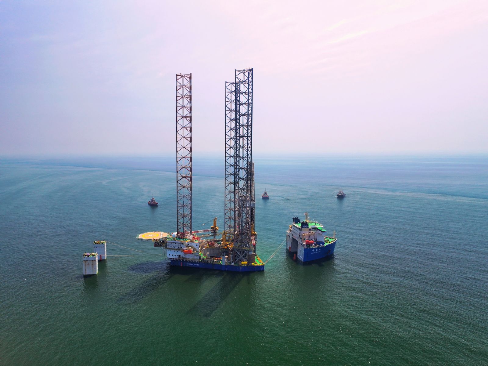 Jackup Rig ‘Emerald Driller’ Pertamina Drilling Siap Beroperasi di Laut ...