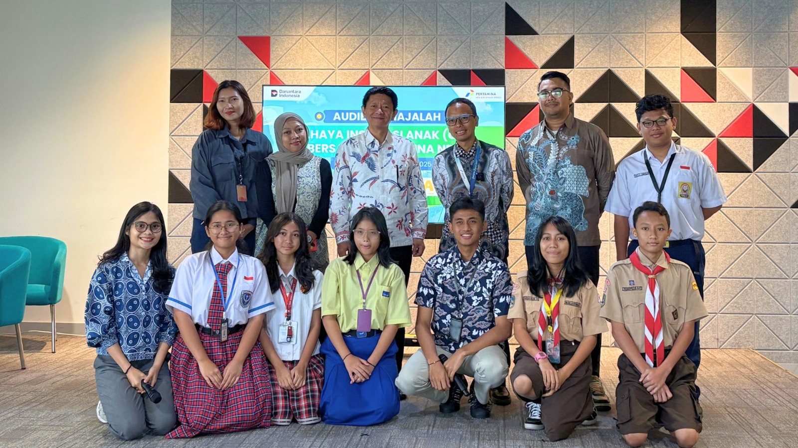 Wartawan Cilik Menyusuri Energi Bersih di Grha Pertamina - Dunia Energi